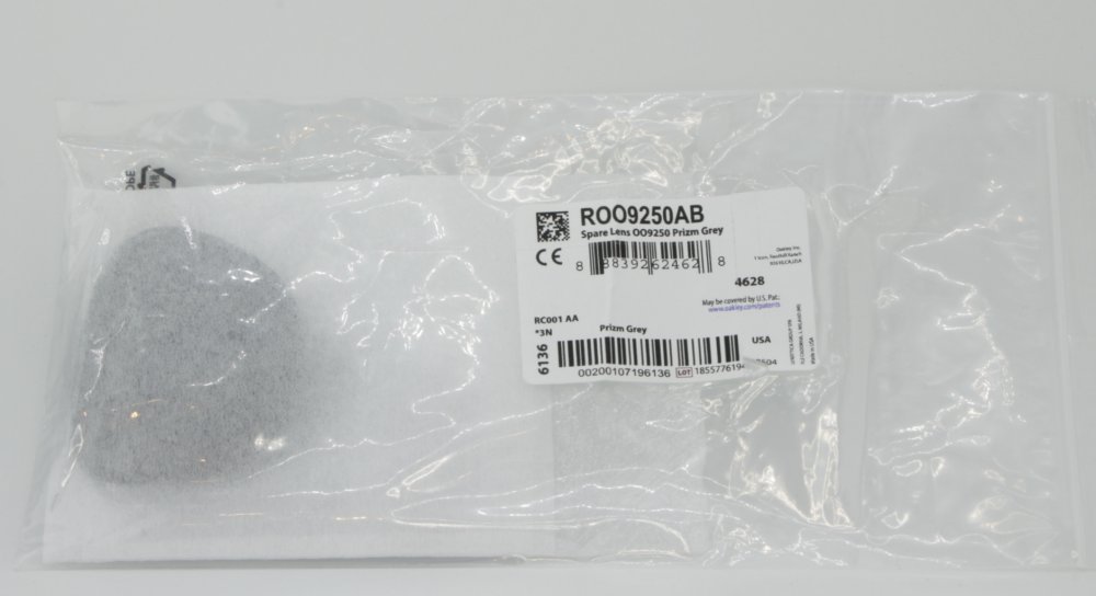製品版　「メーカー純正品レンズ」 こちらの商品は、ご自身で付け替えを行って頂く商品では御座いますが、商品の性質上レンズが入っている保護袋を開封された後は、返品交換が出来ないのでご注意ください。 ※ご自身で脱着をお試し頂いた後にお買い求め下さ...