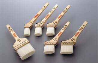 耐酸用特長:耐酸性に優れたナイロン繊維を使用し、トジ部分は腐食に強いステンレス線でしめた耐薬品用刷毛です。柱のアク洗いなど、建物のリフォームなどにも活躍します。筋違/白毛アクリル系型式:25号毛丈(mm):44.0玉厚(mm):24.0