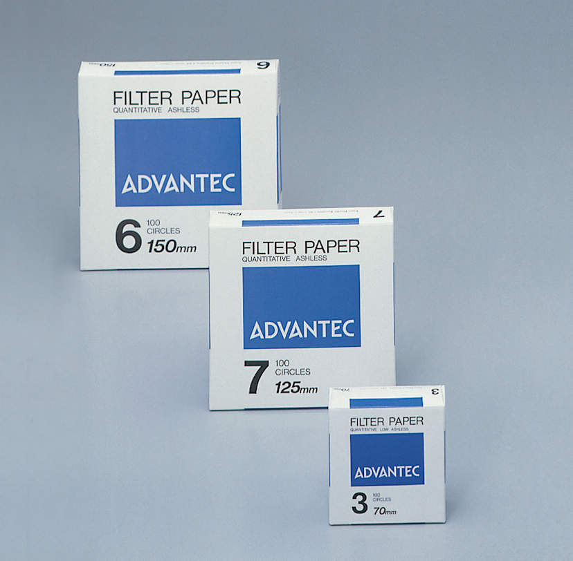 ●α-セルロース99％以上のセルロース繊維のみを原料としています●純粋なセルロース繊維を塩酸とフッ化水素酸による複酸処理を行い、灰分の含有量を0.01％程度の低レベルにしています型式：No.5Bサイズ(mm)：φ150入数：100枚