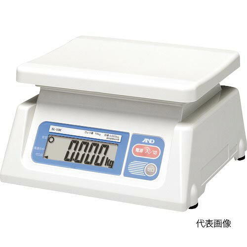 【特長】 ●片面タイプ ●働く仲間の働くはかり ワークスケール。分解能1/2000。 ●大型液晶 文字高25mm ●表示部の角度はテーブルに載せて使うときに見やすいように設計 ●オートパワーオフ機能 5分以上動作しないと自動的に電源オフ（機...