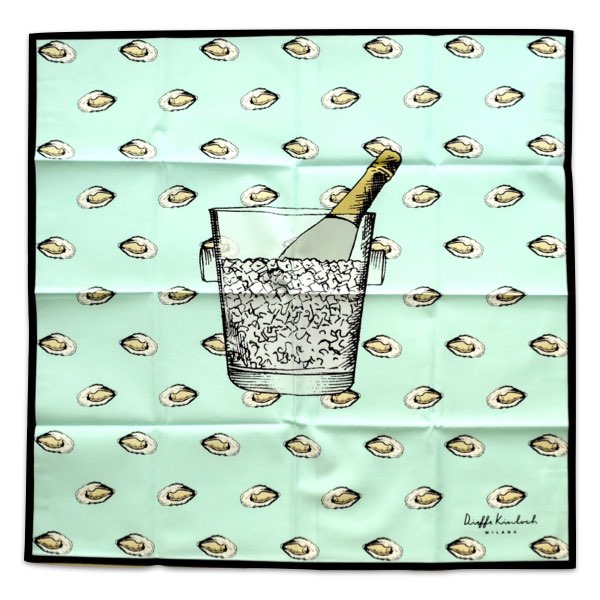 ディエッフェ・キンロック（Dieffe Kinloch）は、イタリア・ミラノで2013年にスタートしたブランドです。 このブランドの最大の特徴は、斬新でどことなく遊び心もあり、一目でキンロックの世界へ引きずりこまれるような芸術性に富んだモチ...