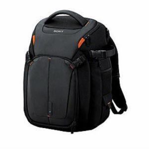 メーカー名：ソニー 商品名：バックパック　型番：LCS-BP3JANコード：4905524886306■プロカメラマンの使用にも応える、収納性に優れたハイエンドバックパック。■標準ズームレンズを装着したボディ本体の収納スペースのほか、画面サ...