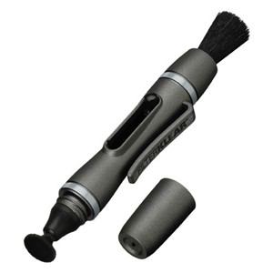 ハクバ KMC-LP14G レンズペン3 フィルタークリア ガンメタリック●セーム革製チップ＋カーボン粉末(特許)で指紋や皮脂を残さず確実に吸収し、さらに静電気を除去してホコリをつきにくくします【仕様】外寸法(収納時突起含まず)：L約112...