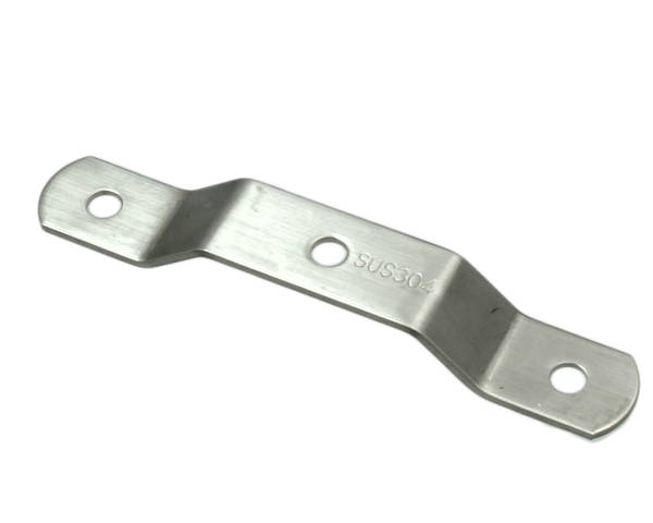 ■接合・補強など幅広い用途に使える金具です。■サイズ：64×64×19×2mm■穴数：4■穴ピッチ：25