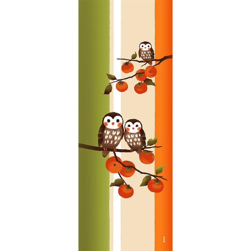 濱文様 絵てぬぐい 柿の木ふくろう素材：綿100%サイズ：34cm×90cm濱文様のてぬぐいは、横浜伝統の型染め手法である「捺染(なっせん)」で染め上げていますタペストリーや壁にかけてインテリアとしてもご利用くださいてぬぐいの両端は従前どお...