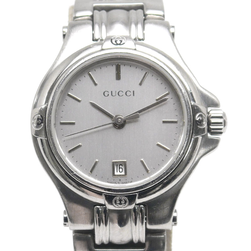 【ケース・ベゼル】全体的に傷、インターロッキングGのマークのインクに剥げ 【風防・文字盤】針にごく僅かな腐食。肉眼では確認できません 【ベルト】全体的に傷あり 【その他コメント】 ・電池交換済み(2025/12)。全体的に傷がありますが、通...