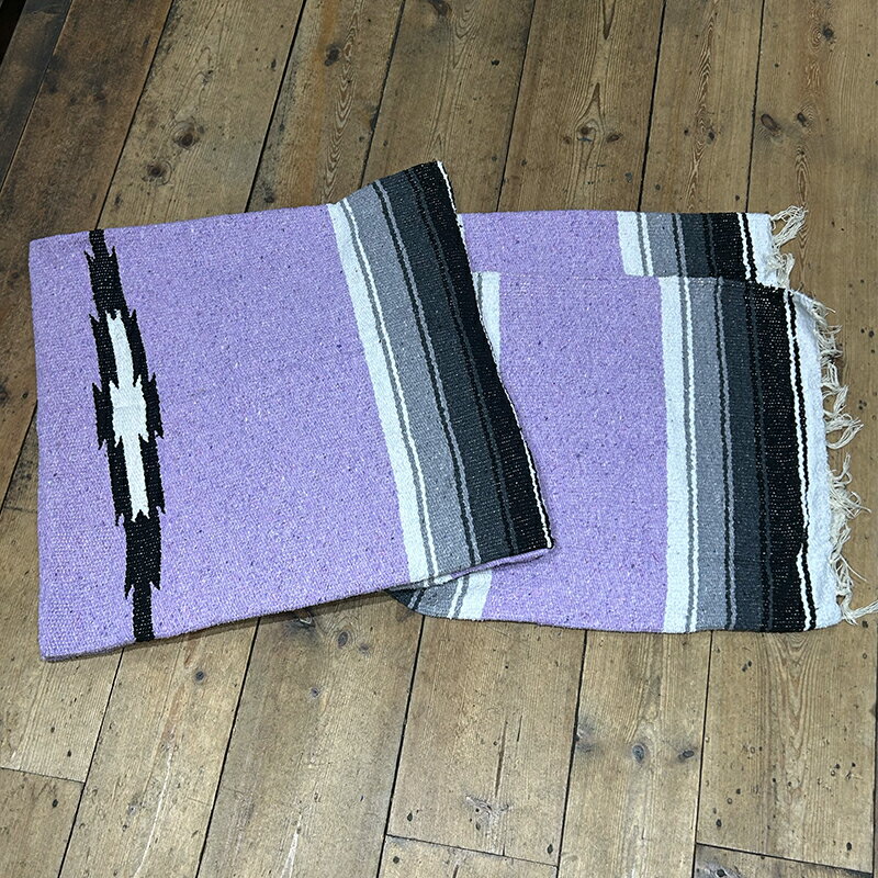 DIAMOND DESIGN BLANKET ブランケット COLOR -2- メキシカンブランケット 2100MM X 1470 MMサイズは、2100MM X 1470MM とデカメのブランケットなので お部屋のラグとしての使用、車のシ...