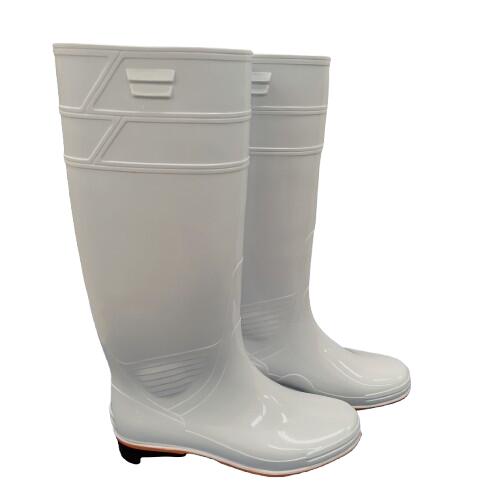 丈が長い耐油性のPVC長靴。オレンジのラインが目印。 水産市場や漁協で長く愛用される長靴です。 ●PVC製長靴のロング丈スタンダードタイプです。●耐油ソール・アッパーで油に強いです。●抗菌仕様で衛生的です。●日本製で安心安全です。●耐油●抗...