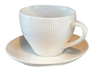 サイズ 色 白 材質 磁器 *こちらの製品の商品はハンドメイドによるもので、寸法・形状が若干違いがある場合があります。 製造工程により発生した若干 のゆがみや黒や茶の点、表面の色むら、 ピンホール、鉄粉（黒い点）、フタの歪み、 置いたときの...