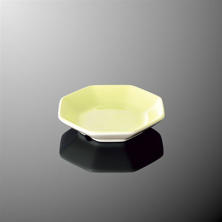 ！メーカー取り寄せ品のため、お届けまで約3〜10日程度かかります。予めご了承の上ご注文をお願い致します。また商品が欠品中の場合もございますのでお急ぎの場合はご注文前に在庫の確認をお願い致します。 メラミン 八角小皿 クリスタ[E159IGC...