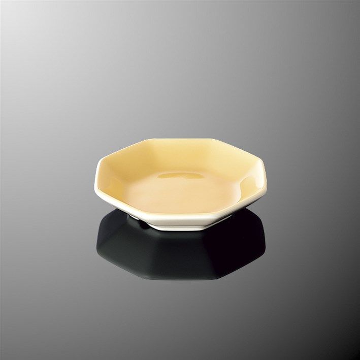 ！メーカー取り寄せ品のため、お届けまで約3〜10日程度かかります。予めご了承の上ご注文をお願い致します。また商品が欠品中の場合もございますのでお急ぎの場合はご注文前に在庫の確認をお願い致します。 メラミン 八角小皿 クリスタ[E159IOC...