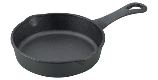 調理法: 炒め物、焼き物、グリル 商品サイズ:約 幅26.6x奥行16.7x高さ4.4cm、重量:約910g 鍋の高さ:3.9cm 材質:鉄、表面加工:油焼き(焼付塗装)、底の厚さ:4.5mm 生産国:中国