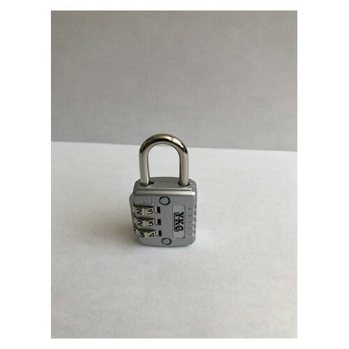 【メーカー】●日本システムス【仕様】●サイズ：幅31×奥12×高37.5mm●吊軸：4.5mm●内高：20mm●内幅：14mm●ダイヤル段数：3桁●材質：本体=ダイキャスト、吊部=鉄CROWN オフィス図鑑 2022 Vol.52の【 60...