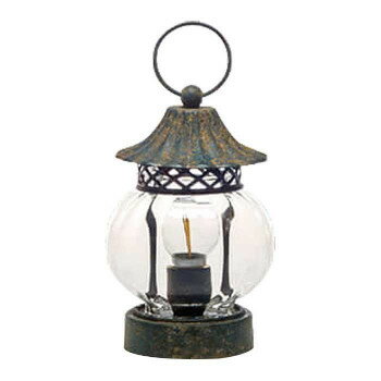 温かみある灯りで照らす空間演出アンティーク調のデザインで人気なランタンシリーズ。ほんのりとした暖色系の灯りが空間を照らします。インテリアからディスプレイまでレトロで味わいのある雰囲気作りに一役買うこと間違いなし。電池式なので卓上や棚上など場...