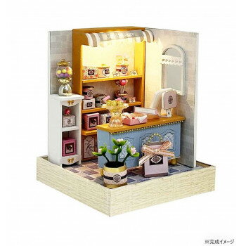 おすすめ目移りしちゃうお店を作ることができるミニチュアハンドメイドキットです。小さなパーツをカッターやはさみで切ったり、付属の接着剤で貼りつけたりしながら、9cm四方の小さな部屋やお店を飾り付けましょう。※はさみやカッター等の工具だけご用意...