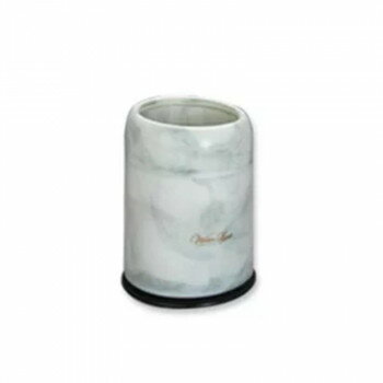 ごみ箱にもひとつ上のこだわりを落ち着いた大理石調模様と質感高い存在感で空間に華をそえます。こだわり感を高くするシックな大理石調のオリジナル模様です。カビ、ぬめり防止加工が施されていますので、日々のお手入れも簡単です。上部のフタ部分をはずし、...