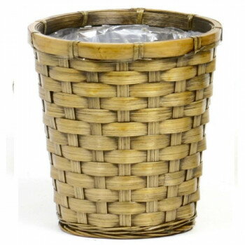 伝統的な製法で作られた竹製のバスケット長年ご愛用のお客様も多い商品です。また、成長が早い竹を使用していることで環境問題にも配慮した商品です。鉢植えのカバーやフラワーアレンジはもちろん、小物入れやギフト容器に使う方もいらっしゃいます。※同じ商...