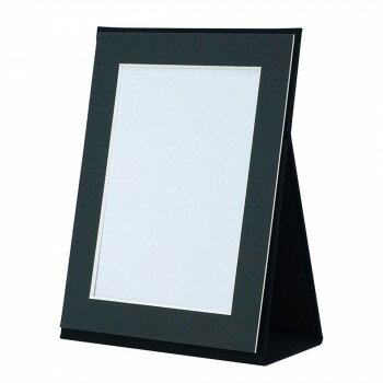 おすすめ鮮やかな色の布表紙で、スリムにたたんで持ち運べるフレームです。※窓に透明シートなどはついていません。サイズ外寸:175×230×9mm(折りたたみ時)個装サイズ：23.1×17.6×1cm重量170g個装重量：170g素材・材質本体...