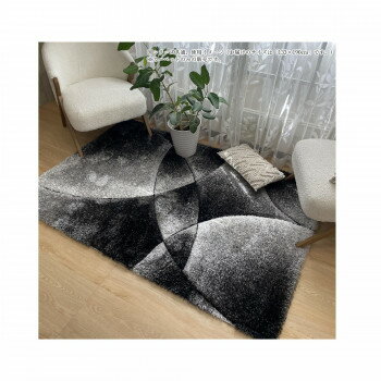 踏み心地がいい高密度のシャギーラグ毛足が長く踏み心地がいい高密度のシャギーラグ。ツヤとボリュームのあるミックス糸を使用することで、眺める角度によって印象が変わる表情豊かなデザインになっています。厚手なので階下への防音対策としてもおすすめです...