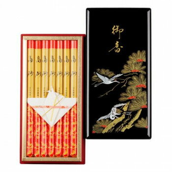 気品高い香り白檀と厳選生薬のふくよかで気品高い香りの慶事用お線香です。伝統的なデザインや香りを継承する逸品です。ご結婚の際に御先祖様へ、感謝の気持ちを込めてお線香をお供えすることは、古くからの習慣です。結納やお里帰りの際にも、お線香はこころ...