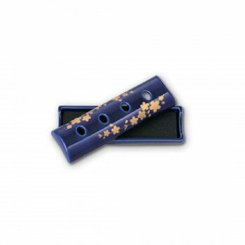 寝かせる線香皿お線香を寝かせて使用する、蓋付きの線香皿です。サイズ51×40×164mm個装サイズ：16.5×6.2×5cm重量約350g個装重量：350g生産国日本fk094igrjs