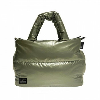 おすすめ使いやすい触り心地。大人っぽさのある光沢感&高級感のあるつくり。両サイドのルーポケットは中で繋がった一つのポケット。左右どちら側からもスマートに中身を出し入れできる優れもの。また、寒い日には、両手を入れれば、ほんのり暖かな「ハンドウ...