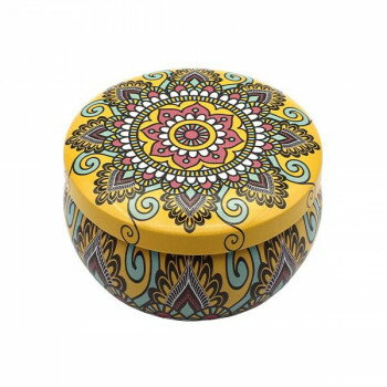 パッケージからかわいいキャンドル缶入りの可愛いフレグランスキャンドルが登場。パッケージもオシャレで気分が上がるアイテム。おうちでのリラックスタイムやギフトにもピッタリ。※火をつけると缶部分が非常に熱くなります。やけどや火災の恐れがありますの...