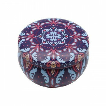 パッケージからかわいいキャンドル缶入りの可愛いフレグランスキャンドルが登場。パッケージもオシャレで気分が上がるアイテム。おうちでのリラックスタイムやギフトにもピッタリ。※火をつけると缶部分が非常に熱くなります。やけどや火災の恐れがありますの...