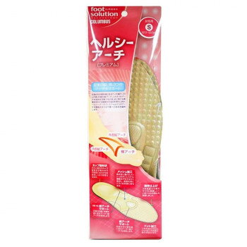 足裏を刺激し、疲れを和らげます。足の指の付け根を横に走る横アーチと、内側・外側の縦アーチ。この3つのアーチを理想的に保持することで歩行時、足に受ける衝撃を和らげる緩衝材の役割を果たします。かかと部分のカップ型形状は、靴の中で不安定になりがち...