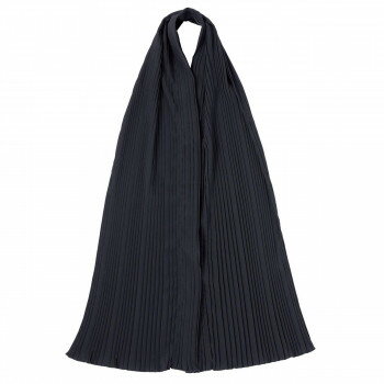 おしゃれなお食事エプロンプリーツタイプのお食事エプロン。和服・洋服どちらにも合わせやすいデザインです。サイズ総長約145×20cm個装サイズ：2.5×11×21.5cm重量個装重量：30g素材・材質ポリエステル100％仕様洗濯機使用可(ネッ...