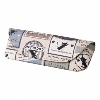 レトロな黒猫のワッペン柄が可愛いレトロな黒猫のワッペン柄が可愛いセミハードタイプのメガネケースです。※マグネット式のケースは磁器の影響を受けやすい物(磁気製品、精密機器、電子医療機器、特にペースメーカー)には危険ですので、絶対に近づけないで...