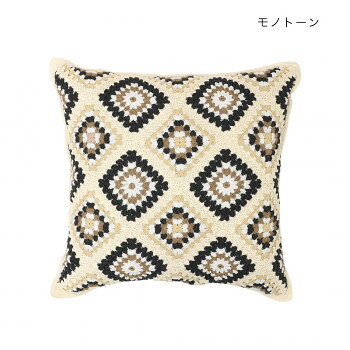 おすすめ春夏らしい明るいカラーをまとって気分も楽しく!サイズ約45×45cm個装サイズ：3×25×16cm重量個装重量：281g素材・材質かぎ針編み部分:リサイクルコットン(綿72%、ポリエステル25%、その他3%)裏地:綿100%生産国イ...