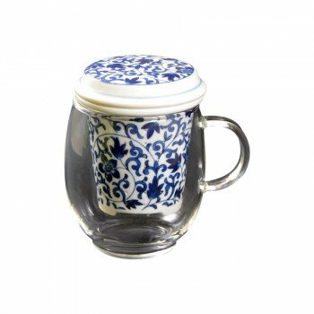 ひとり気ままなティータイムに!ガラスのマグカップに陶磁器の茶こしと蓋をセットしました。茶こしは底部が三つ脚になっており、マグカップに茶こしの脚を引っ掛け、熱いお茶の湯切りをすることができます。蓋は裏返すと茶こし受けとしてもご使用いただけます...
