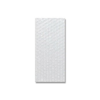 おすすめエアーキャップ製の袋です。送付物の緩衝材にオススメです。長3サイズ(120×235mm)の封筒に入るサイズです。粒が外側についている2層タイプの軽梱包用。サイズ内寸:横110×高220mm個装サイズ：37×23×11cm重量個装重量...