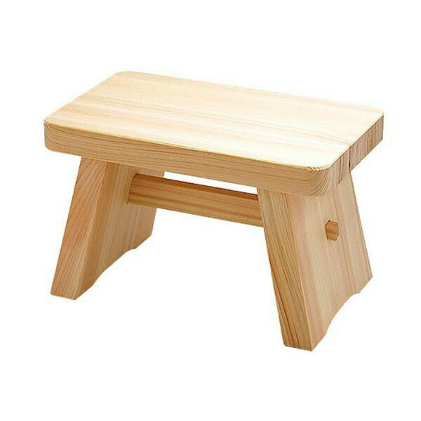 木のぬくもりが感じられる風呂椅子。ひのきを使用した風呂椅子。座った時に冷たさを感じにくいです。木のやさしさやぬくもりが、浴室の雰囲気を和ませます。サイズ約30.5×18×H19cm個装サイズ：30.5×18×19cm重量個装重量：1600g...