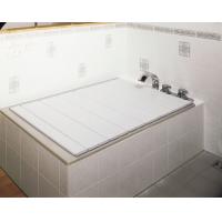 浴槽に合わせてぴったりサイズを選べます。本体の溝を減らしたので掃除が楽です。サイズを豊富にとりそろえた、折りたたみ風呂フタです。お客様の浴槽にピッタリのものがお選びいただけます。サイズ90×109×1.1cm個装サイズ：16×11×92cm...