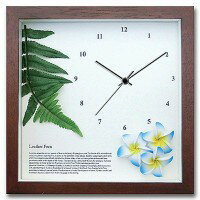 アジアン・ハワイアンにおすすめ!場所を選ばず飾れる小さめサイズのかわいい時計です。音が気にならず、針がなめらかに動くスイープムーヴメントを使用しています。サイズ220×220×45mm個装サイズ：22×22×5cm重量個装重量：720g素材...