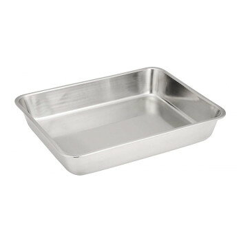 おすすめ調理用食品の保管や運搬など、様々な用途で使用できます。傷がつきにくく衛生的です。サイズ297×232×H50mm個装サイズ：31.1×30×8.1cm重量480g個装重量：472g素材・材質ステンレス鋼仕様容量:約2.7L生産国日本...