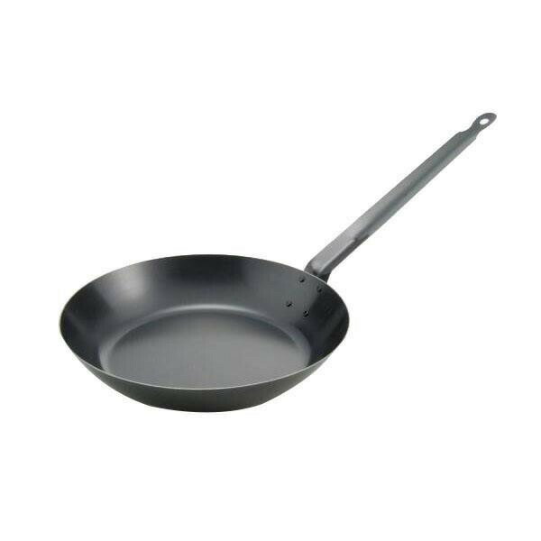 板厚が1.6mmなので直火からIHまで熱源対応します。普通鋼に防錆のため表面に青く薄い酸化皮膜を形成させた鉄フライパンになります。サイズ板厚1.6mm鉄個装サイズ：36×73×6.2cm重量個装重量：1860g素材・材質鉄製仕様IH対応商品...