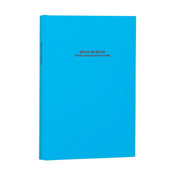 ノートサイズのスリムなアルバム飽きのこないシンプルカラーの布生地を表紙に採用しています。何冊も集めたくなる雑貨テイストのアルバムです。サイズ個装サイズ：26.2×18.8×1.7cm重量個装重量：600g生産国日本fk094igrjs