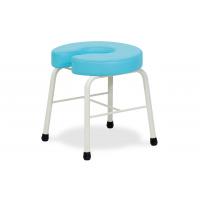 リラクゼーションへ招待されたような心地よさです。産後など患部の圧迫感に配慮する医療機関向け介護スツールです。足ゴム付きです。スチール製フレームです。サイズ座面直径41×座高47cm、クッション厚:7cm素材・材質ベニヤ(フォースター)、塩ビ...