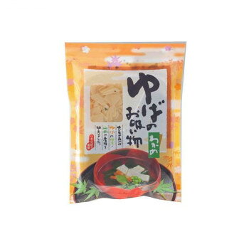 香り豊かなお吸い物ゆばとわかめに柚子、山椒の香り豊かなお吸い物に仕上げています。お湯を注いでお手軽にご賞味頂けます。調味したわかめ約3.5g(軽く大さじ1杯)とゆば約0.4g(軽く一つまみ)をお椀に入れ、約160mlの熱湯を注ぎ、1分ほど置...