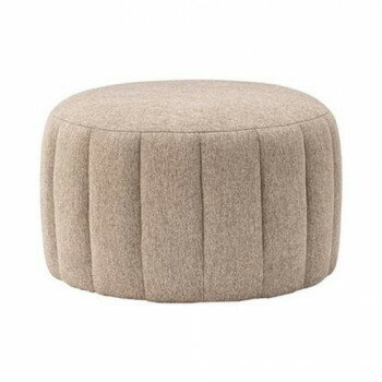 コロっとした姿が愛らしいコロっとした姿が愛らしい大きめスツール。優しく淡い色合いのくすみカラーのスツールなので、北欧テイストや韓国インテリアテイストとも好相性です。大きめサイズなのでお部屋の中でもちょっと目を引くワンポイントデザインになりま...