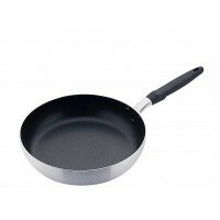 あなたの調理をサポートする「ドリス」シリーズ♪スタンダードフライパンの定番!!内面フッ素樹脂加工で調理しやすいです。サイズ外径270×深さ57mm、板厚2.4mm個装サイズ：11×27×46cm重量714g個装重量：740g素材・材質本体:...