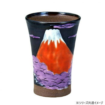 泡まで美味しく味わえる窯元独自にブレンドした泡多長粘土を使用しているため、きめ細かい泡が長く持続します。ビール本来の味わいはもちろん、泡まで美味しくお楽しみいただけます。また、伝統工芸士が一つ一つ轆轤で丁寧に成形した器は、手によく馴染む心地...