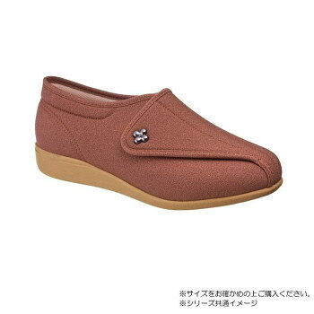 おすすめゆったりワイドな足囲5Eモデル。甲高の方、足囲が広めな方におすすめ。体重移動をコントロールして、歩行をサポート。靴底に、超軽量のエクスパンセル配合ラバーを使い、足の負担を軽減。つま先を20mm、踵を12mm巻き上げつまずきを防止。着...