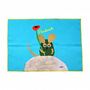 贈り物に!レオ・レオニ氏の代表作をデザインしたランチマットです。和調ポリエステル生地(ヨウリュウ)にプリントにて表現しました。絵本の可愛い柄で食卓も華やかになります。サイズ450mm×320mm個装サイズ：21×18×1cm重量40g個装重...