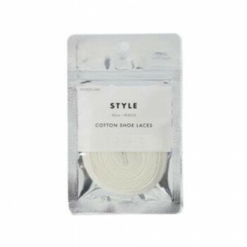 コットン製、撥水加工を施したスニーカー用シューレースです。糸を細かく編み込み、細めに仕上げたコットン100％のスニーカー用シューレースです。結んだ時の見た目が上品で、キレイめのスニーカーと相性抜群です。※本来の用途以外に使用しないでください...