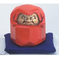 瑞峰作のダルマ置物です。紫布団付。幸せをもたらす達磨です。怒っているようだけど、どこかユーモアのある達磨の置物。是非ご家庭に。サイズ高10.4×幅9.2×奥行9.2cm個装サイズ：10.2×10.2×11.4cm素材・材質鋳鉄付属品紫布団製...