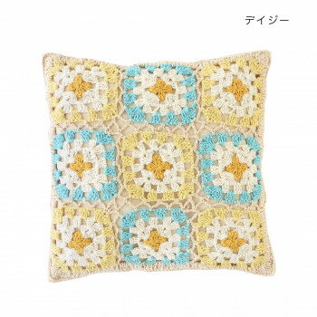 おすすめハンドメイドのクロシェ編みが温もりを感じるチェアパッド。気分が上がる配色でお部屋のアクセントに!サイズ約33×33×H4.5cm個装サイズ：34×34×2cm重量個装重量：240g素材・材質綿100%中わた:ポリエステル100%生産...